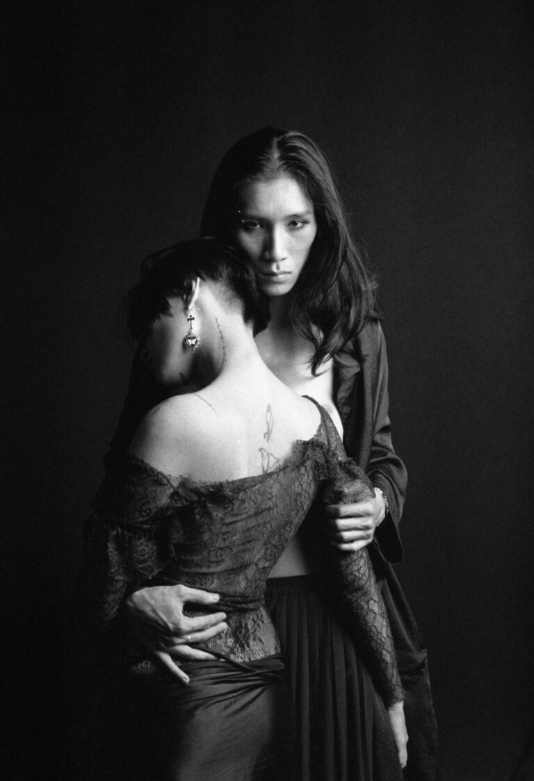 Symmetry – momo-mag